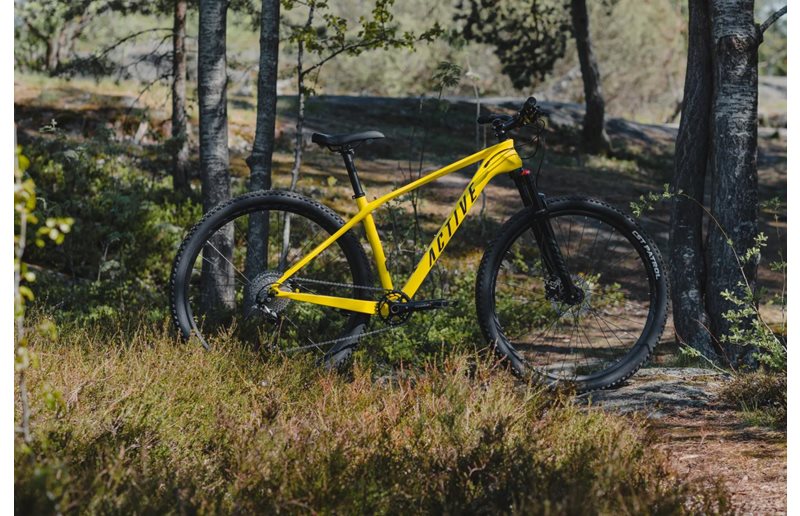 Active Hardtail MTB Fly Carbon 110 29 Gul | Cykloteket.se