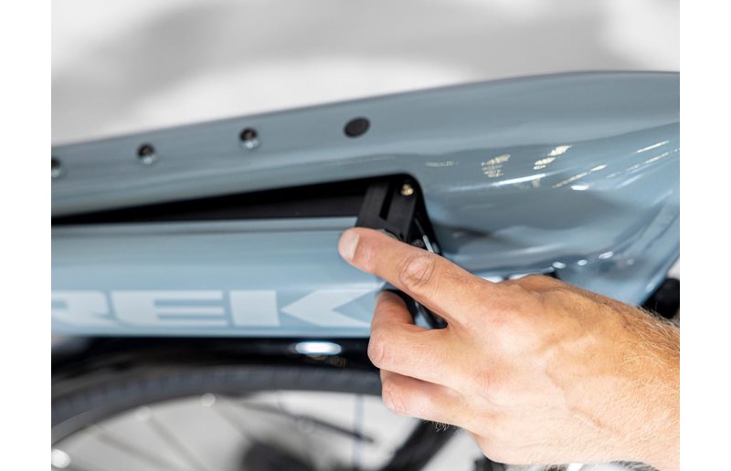 Trek Elcykel Dam District+ 3 Lowstep Battleship Blue | Cykloteket.se