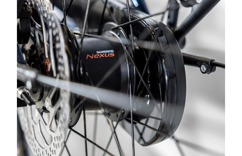 Trek Elcykel Dam District+ 2 Lowstep 300wh Mulsanne Blue | Cykloteket.se