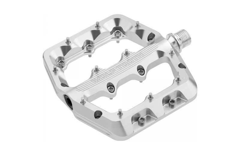 Larunpyora - Polkimet Wolf Tooth Waveform Pedal Large Silver merkiltä ...